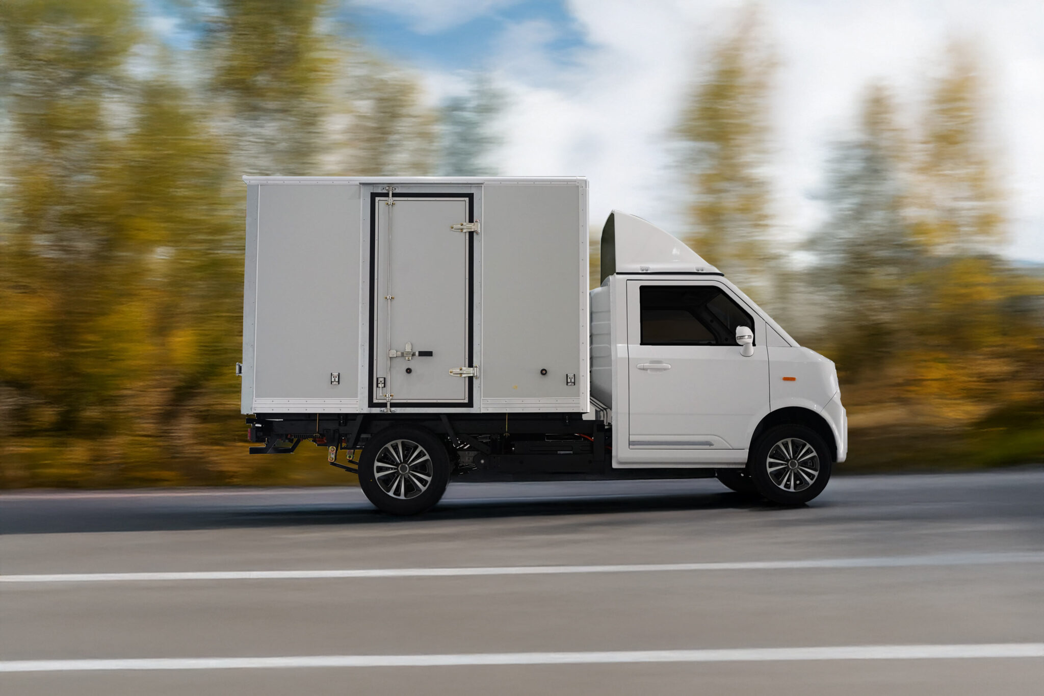 TX7-e – Leistungsstarkes Elektrofahrzeug | TYN-e